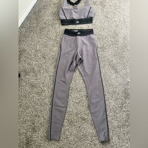 ALO Yoga | Pants & Jumpsuits | Alo Yoga Leggings And Top Set | Poshmark